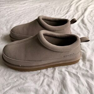 Bombas | Shoes | Nwt Bombas Womens Saturday Suede Slippers Taupe Size 7 ...